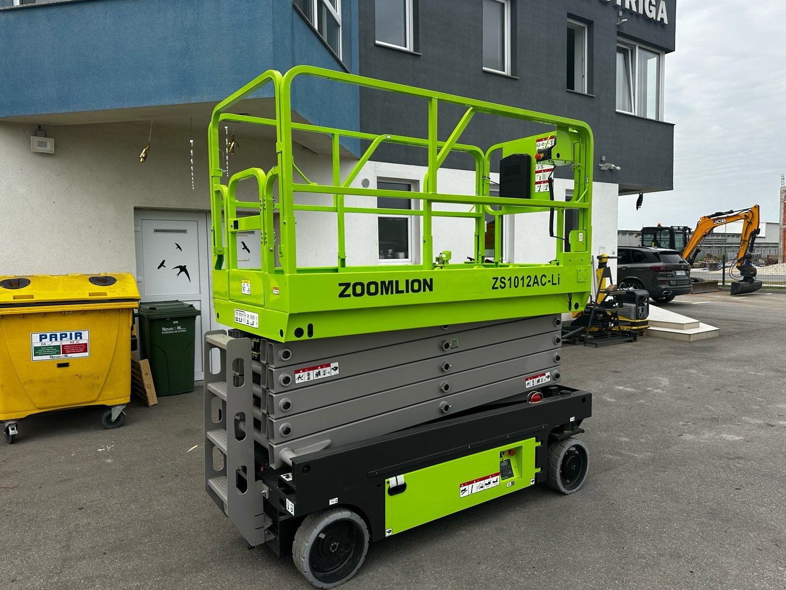 Radna platforma Zoomlion ZS1012AC-LI NOVO – 11,8 m PRODAJA-NAJAM