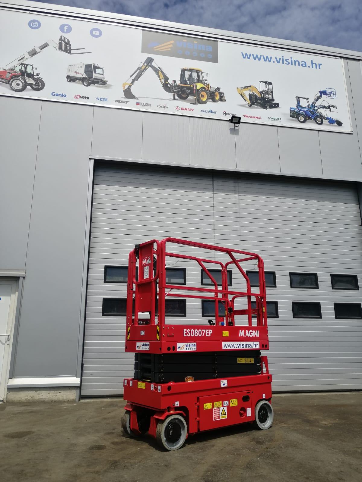 SAMOHODNA PODIZNA PLATFORMA MAGNI ES0807E - NAJAM, PRODAJA