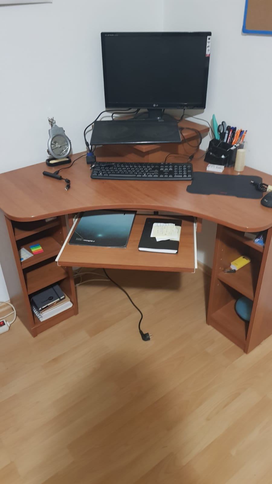 Kutni radni stol 100x100