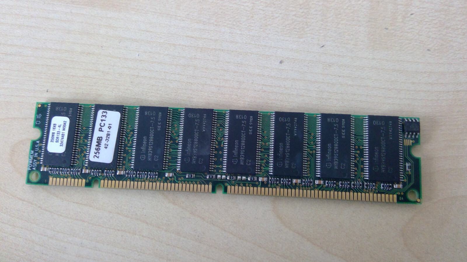 256MB SD-RAM 168-Pin PC-133 Non-ECC 16-Chip Infineon HYB39S128800CT-7