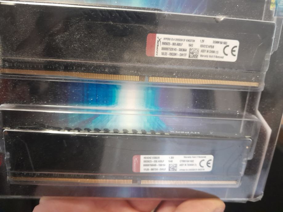 2x8GB RAM DUAL DDR4 HYPERX