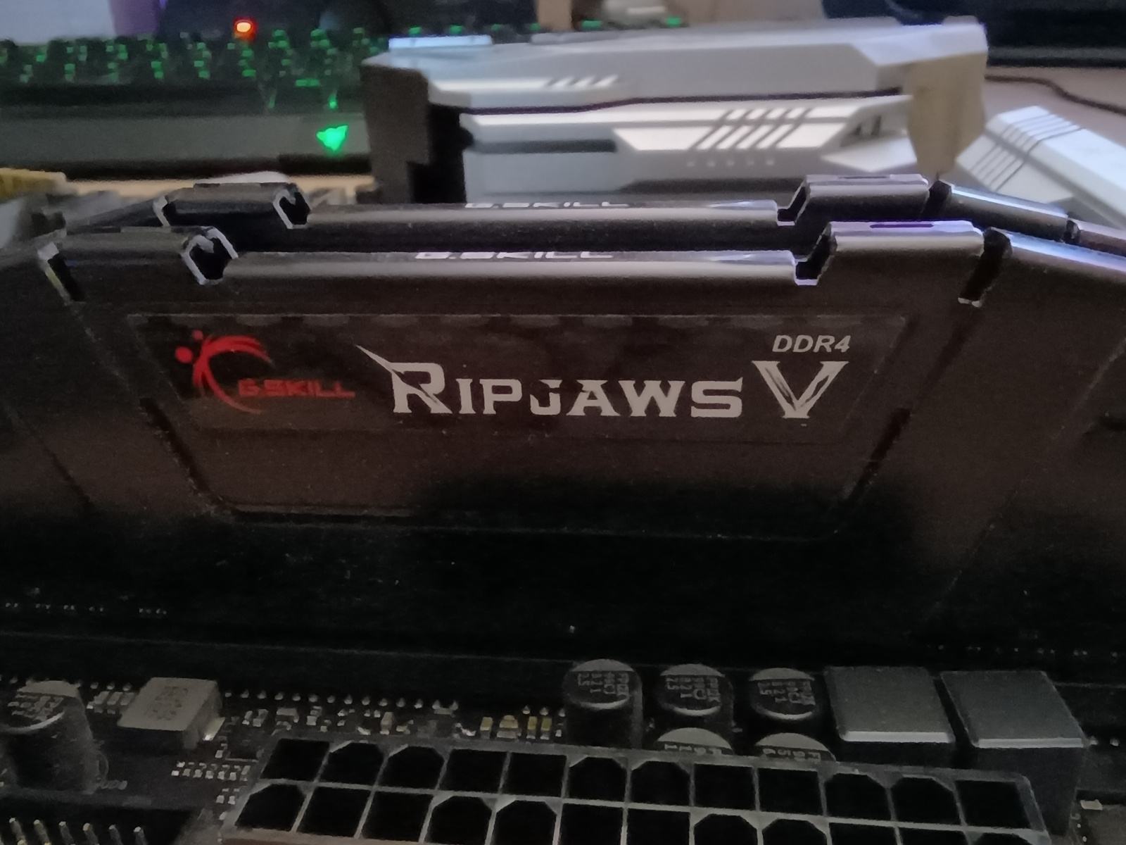 G.skill Ripjaws ddr4 3200 MHz