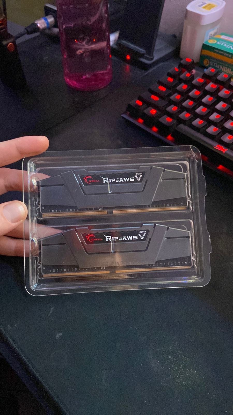 GSKILL Ripjaws DDR4 ram 16GB kit CL15 3000Mhz
