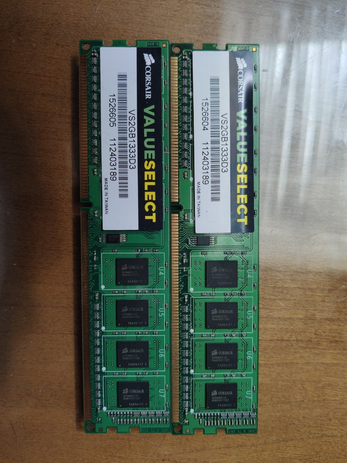 RAM memorija 4GB 100kn!