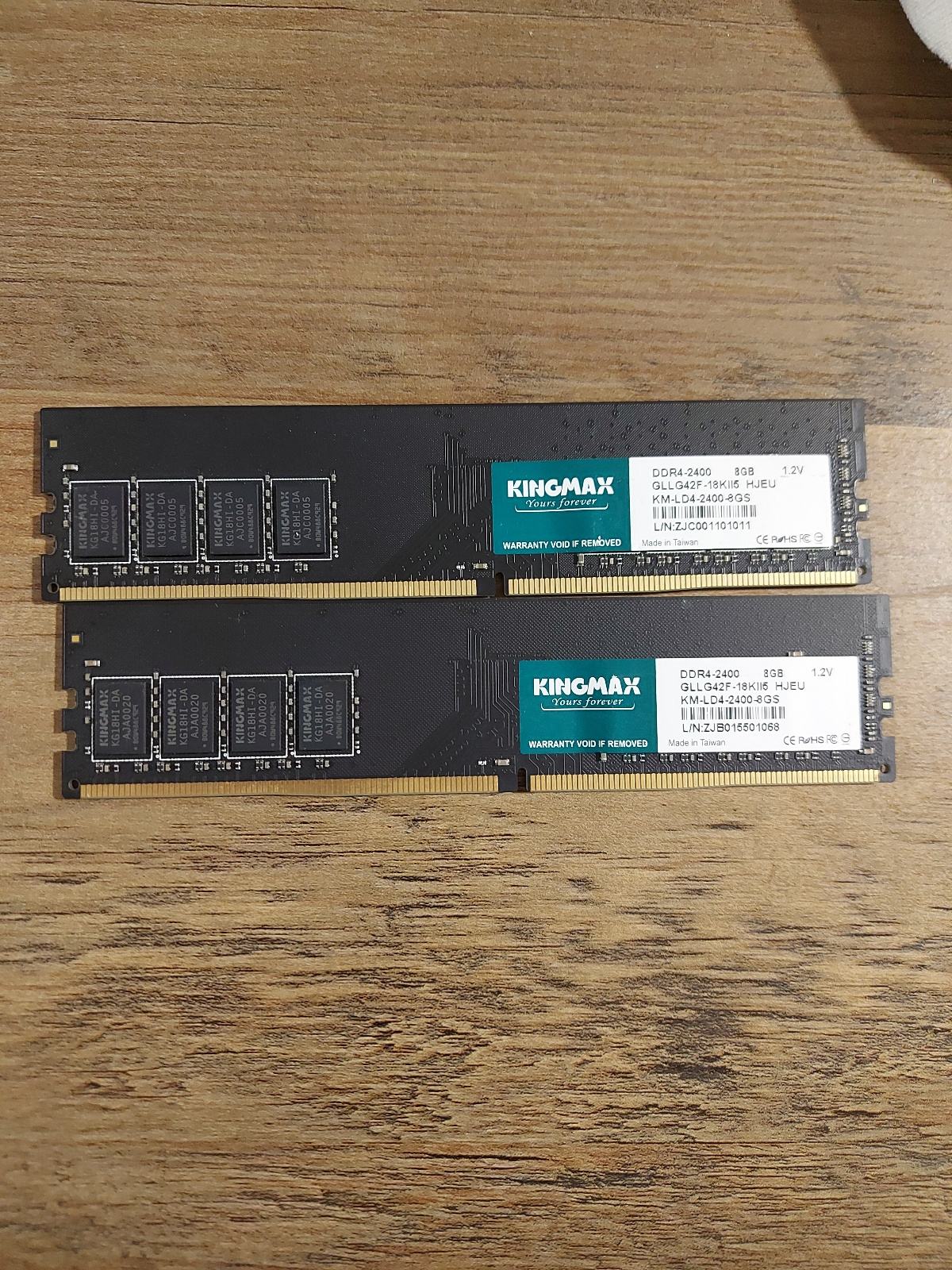 Ram memorije 2×8 GB ,DDR4, 2400