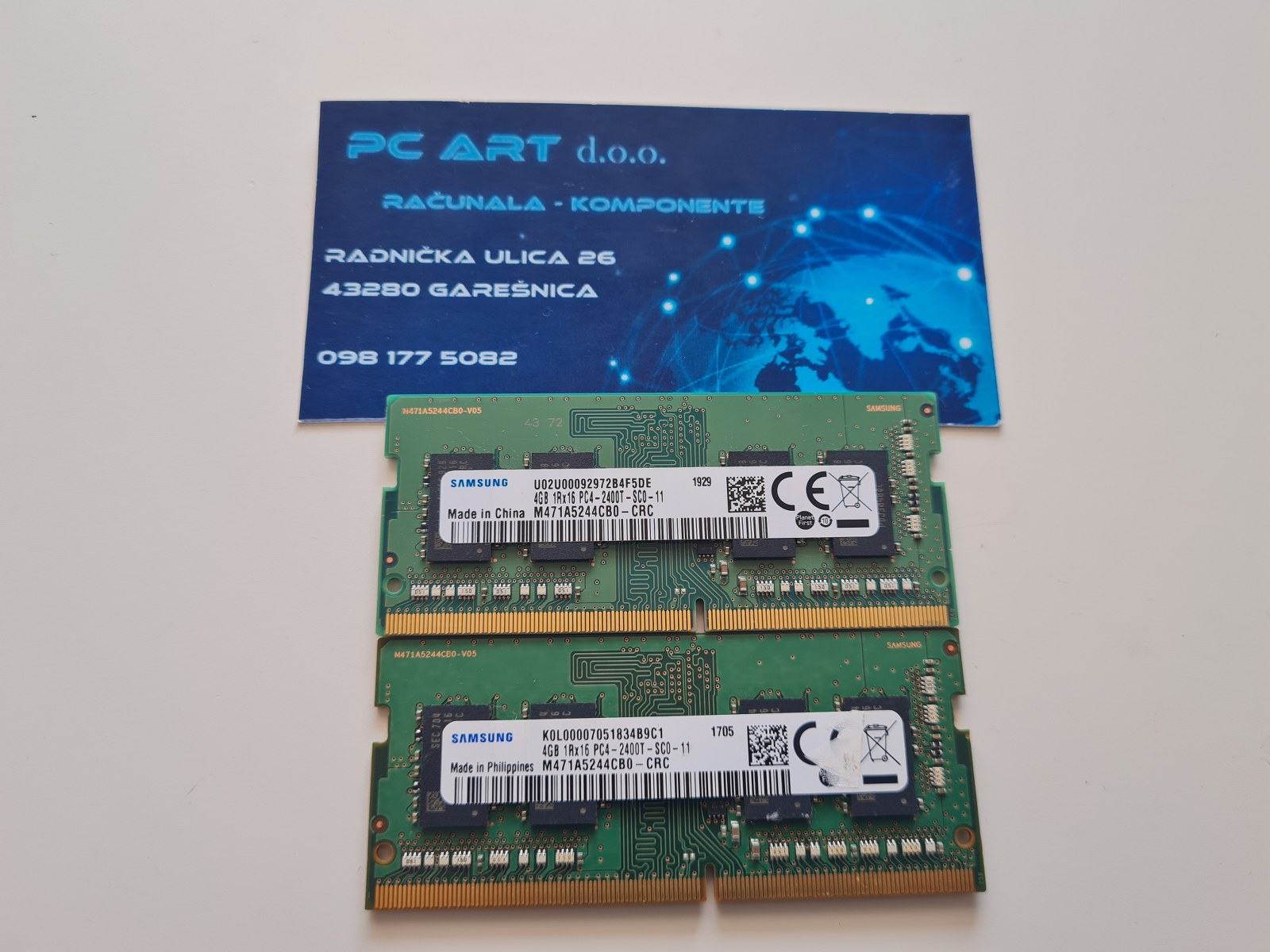 Samsung 8GB (2x4GB) DDR4, PC4 19200, 2400 MHz, SODIMM, Račun / R1