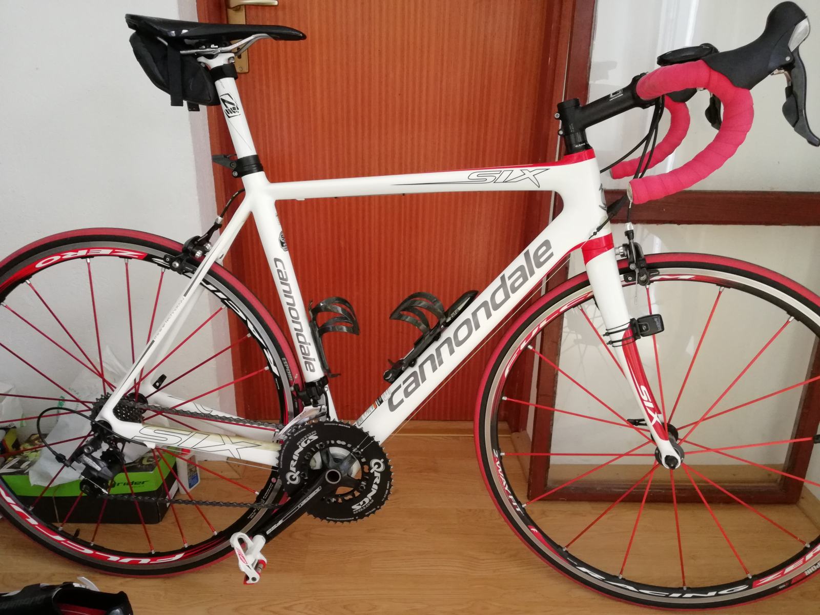 CANNONDALE Six rama vel. 54