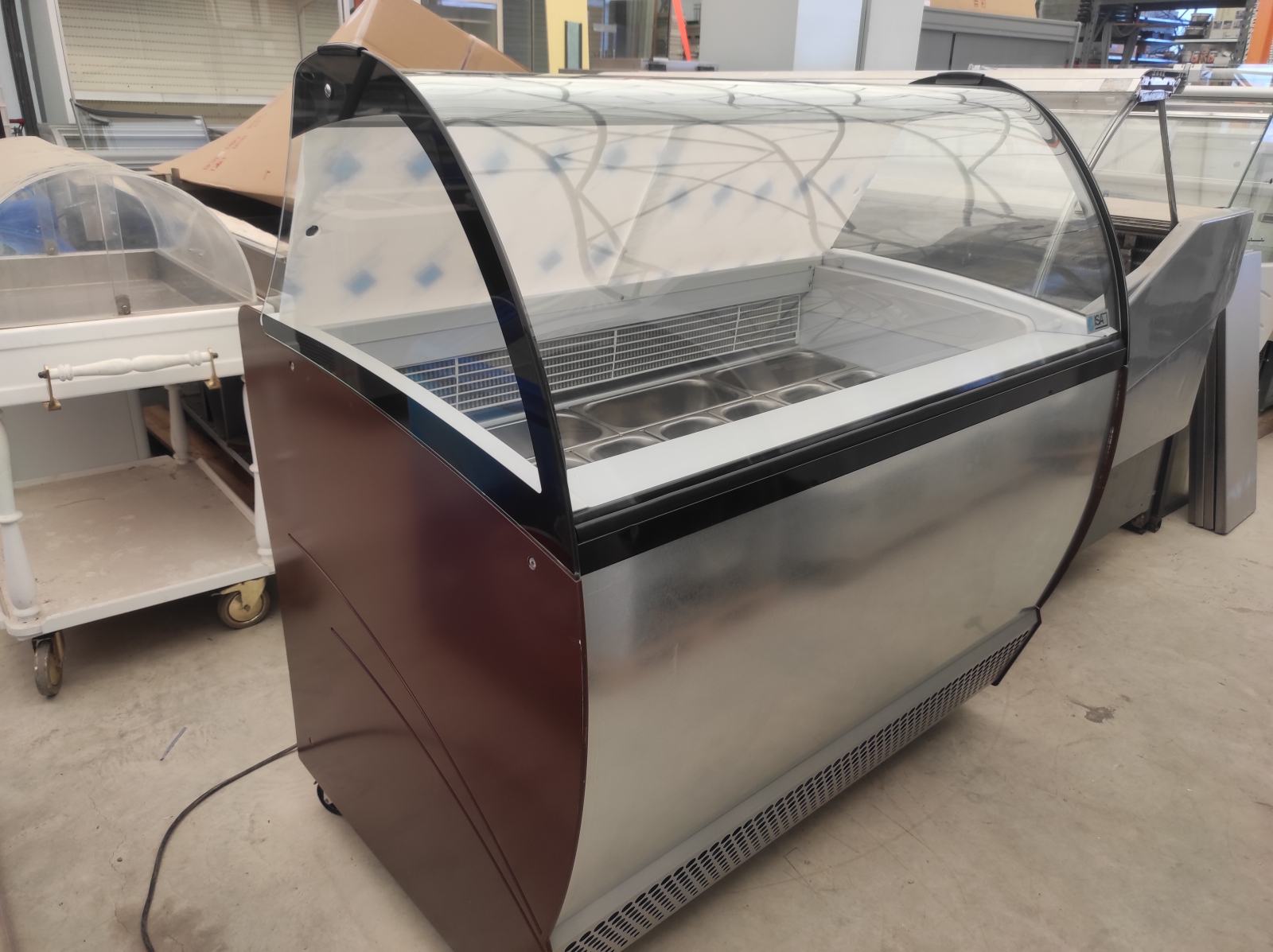 Rashladna vitrina za sladoled ISA ISABELLA 10