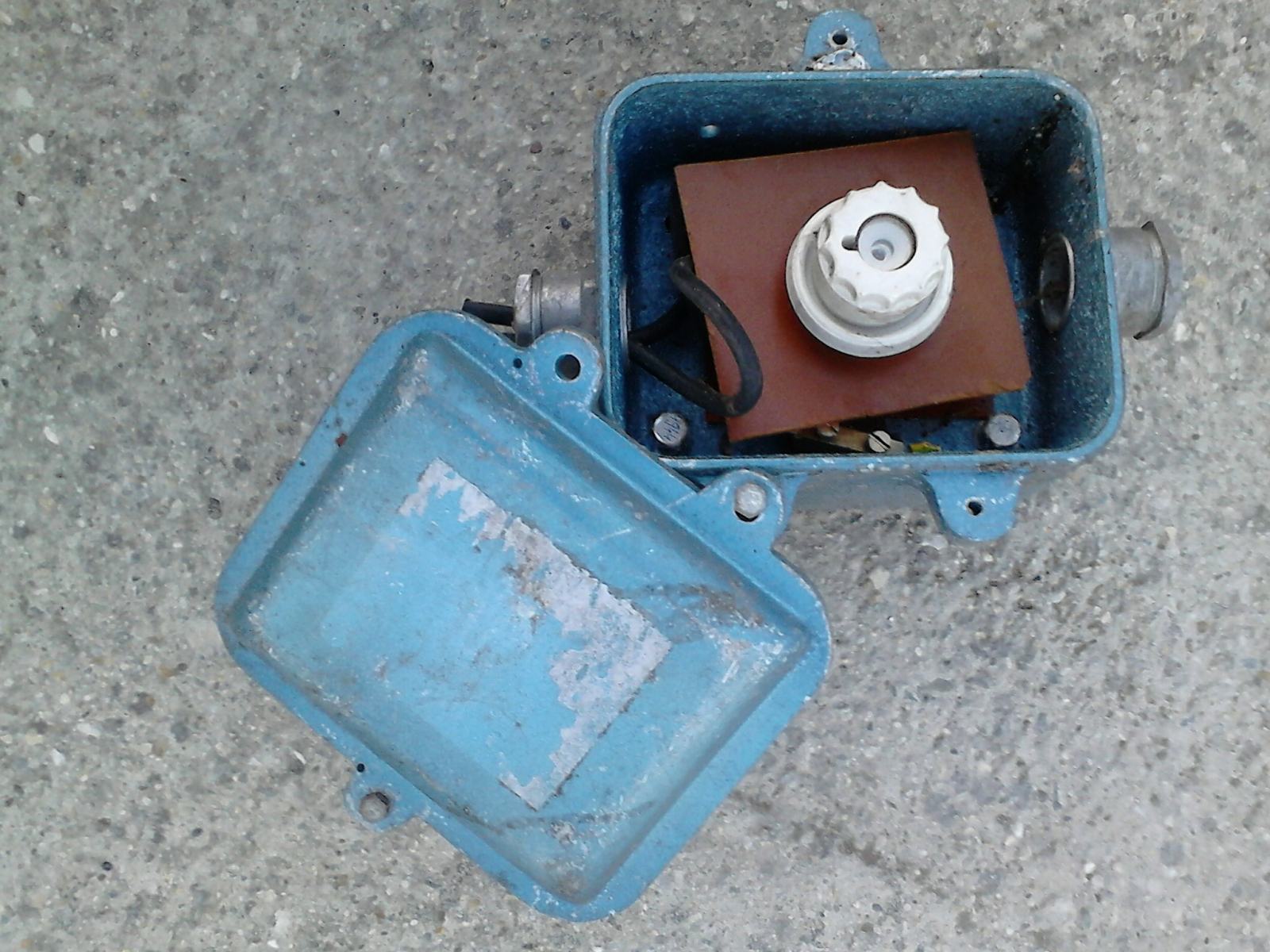 Pancer - oklopni osigurač za jednofaznu struju