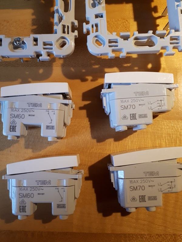 Križni i izmjenični TEM Modul prekidači