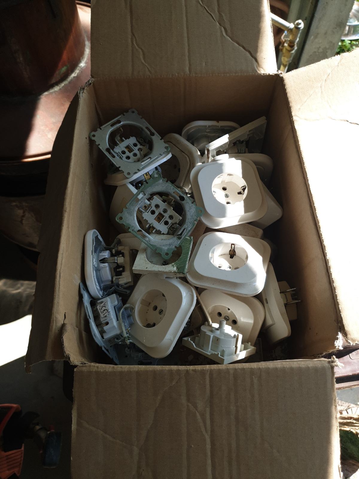 Utičnice i prekidaci