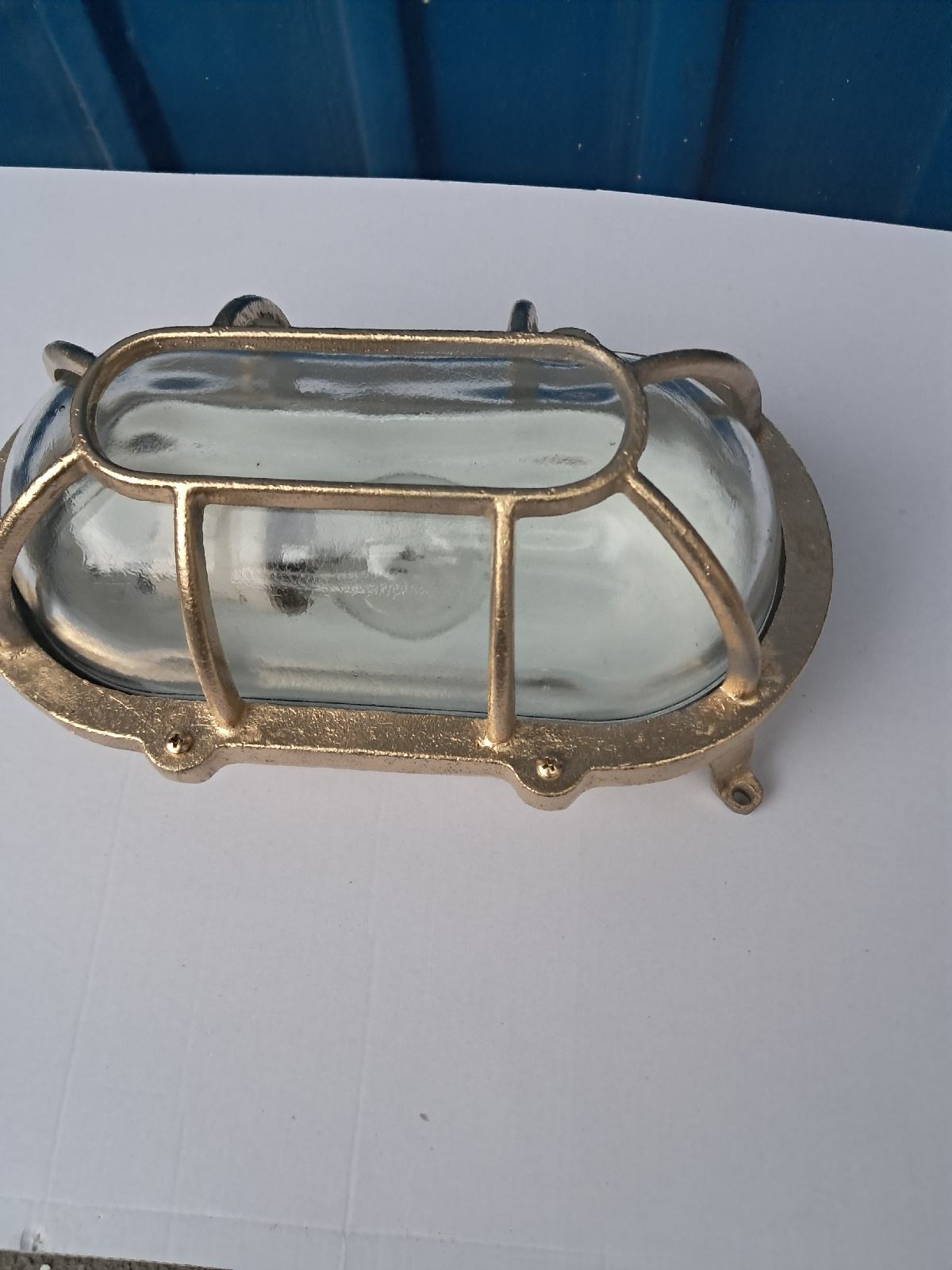 Brodska lampa 220V 75W