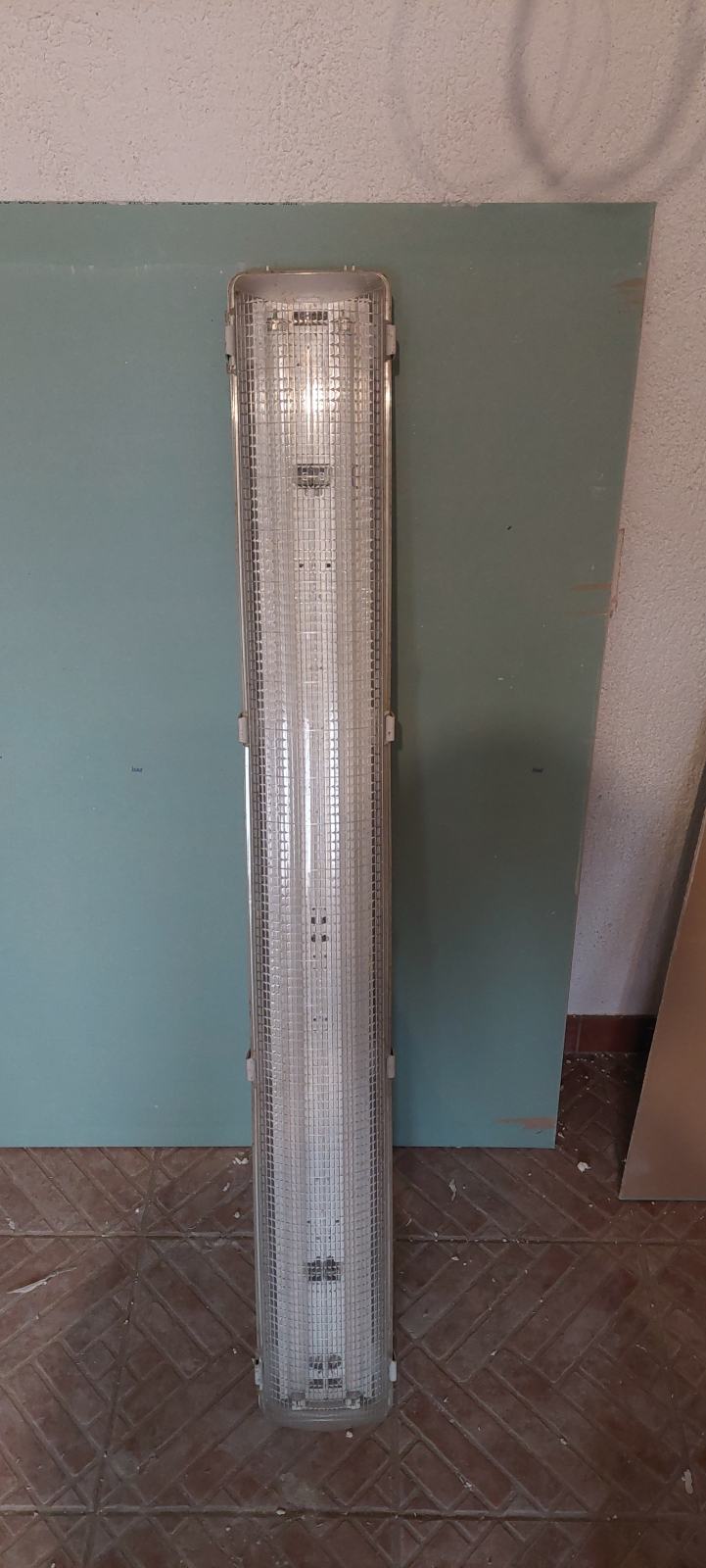 Neonska rasvjeta 2x36W