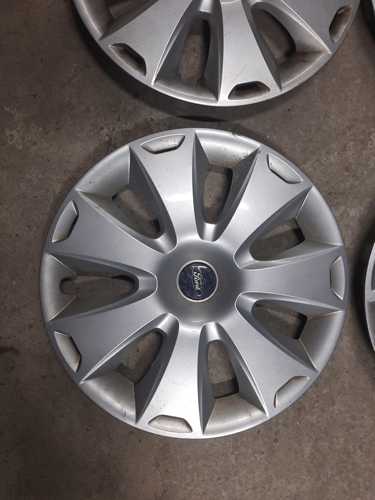 FORD ORIGINALNE RATKAPE 16 COLA SET 60 EUR