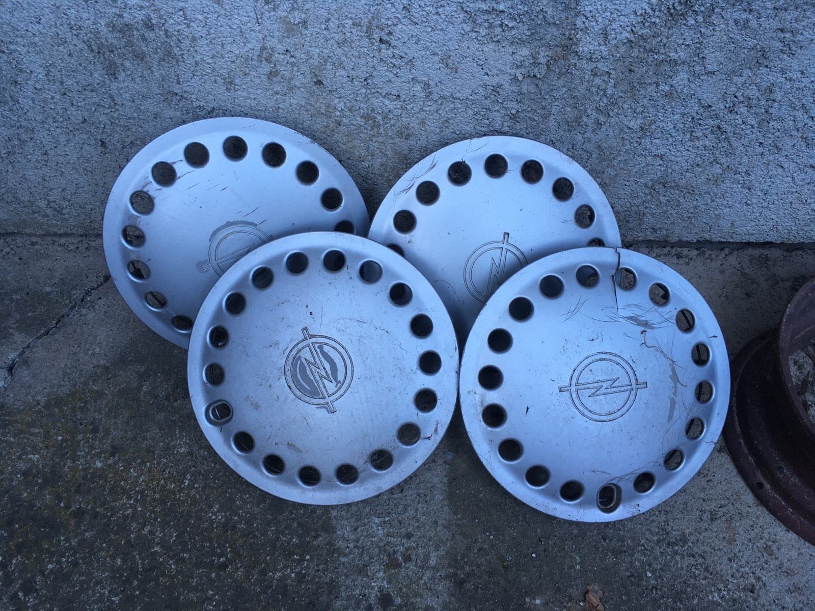 Opel kadett ratkape 13”