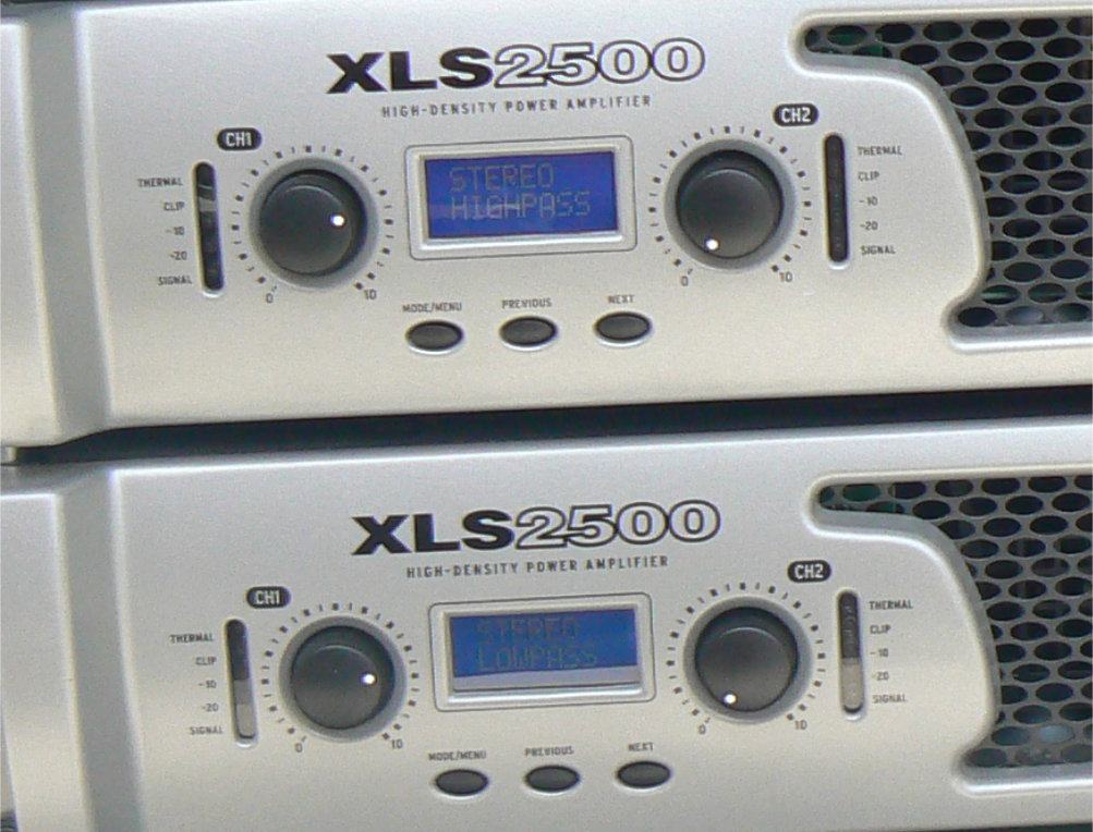 2x Crown XLS 2500 power amplifier