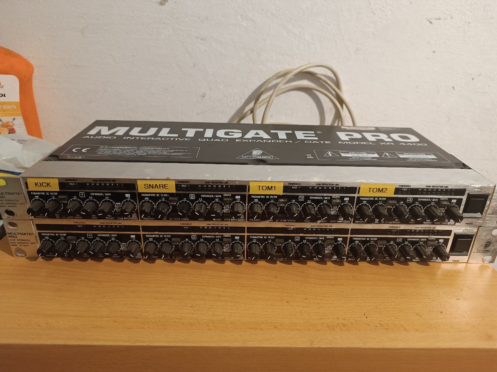 Behringer Multigate pro XR 4400
