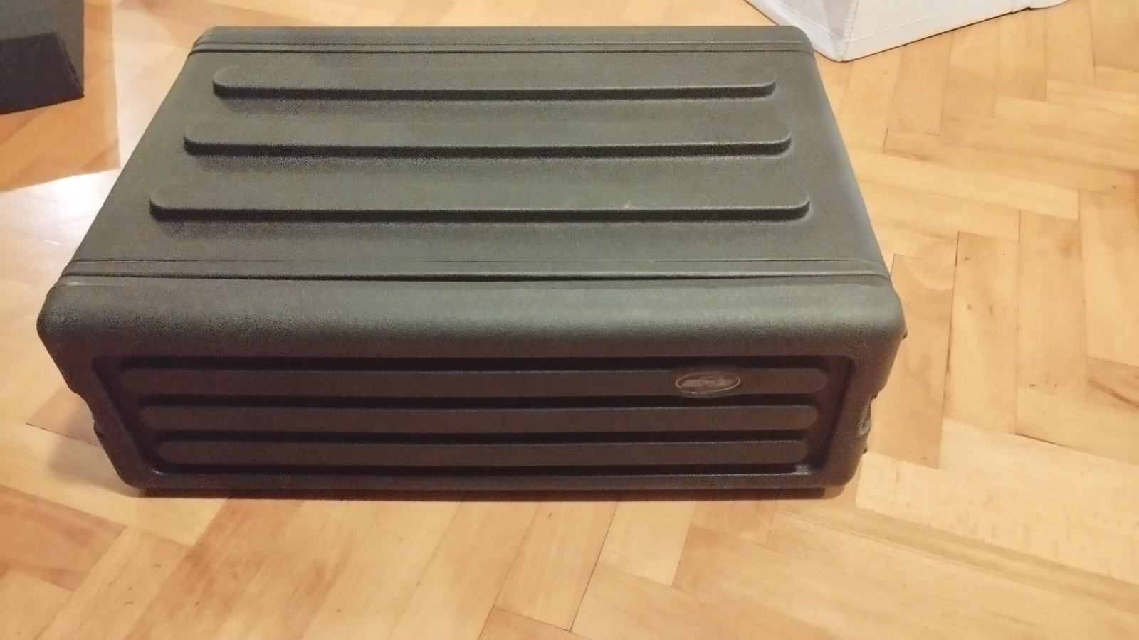 SKB Roto Molded 3U Shallow rack