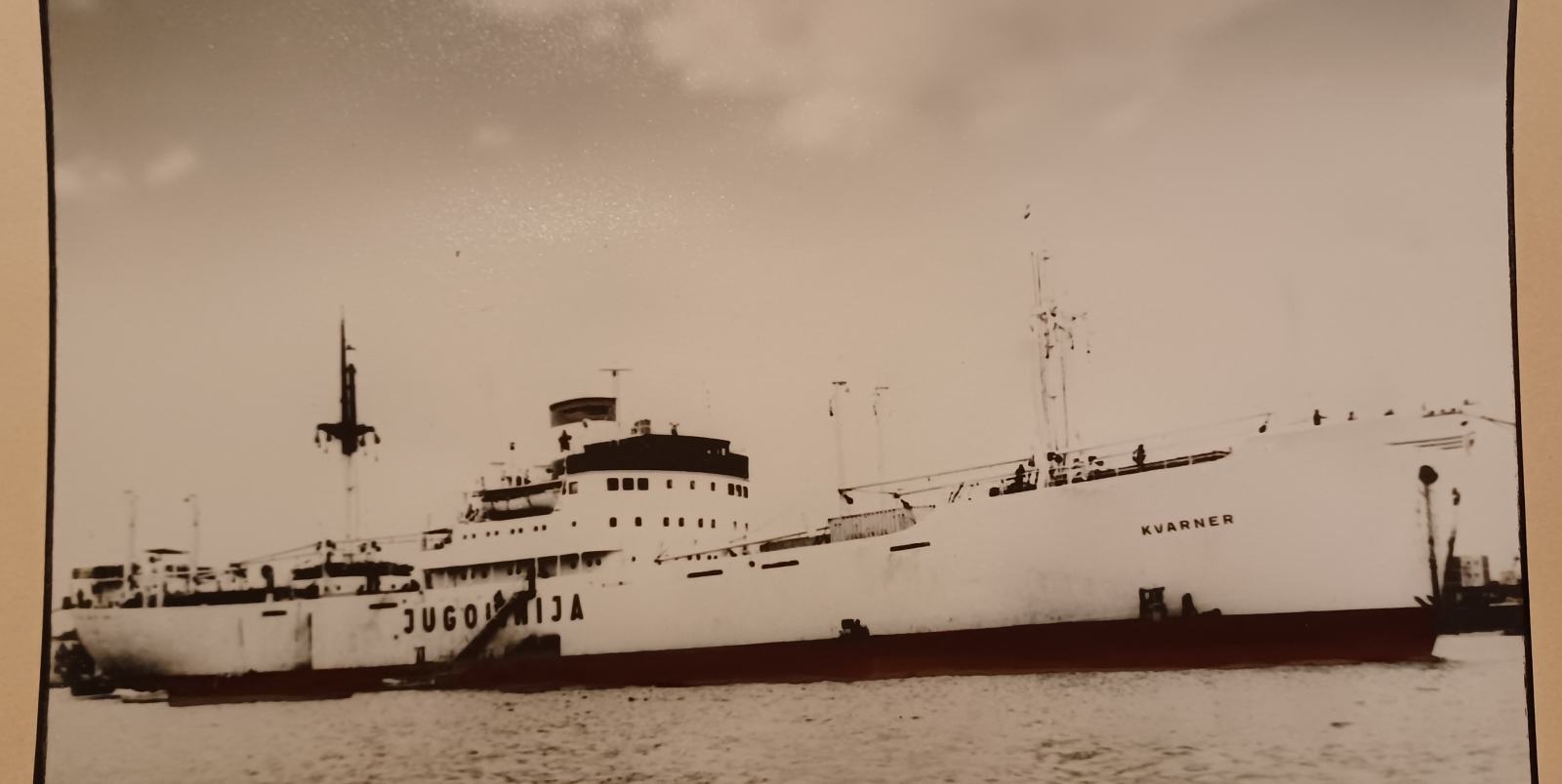 Brod KVARNER - stara slika broda