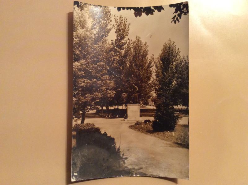 PODRAVSKA SLATINA STARA RAZGLEDNICA SPOMENIK U PARKU