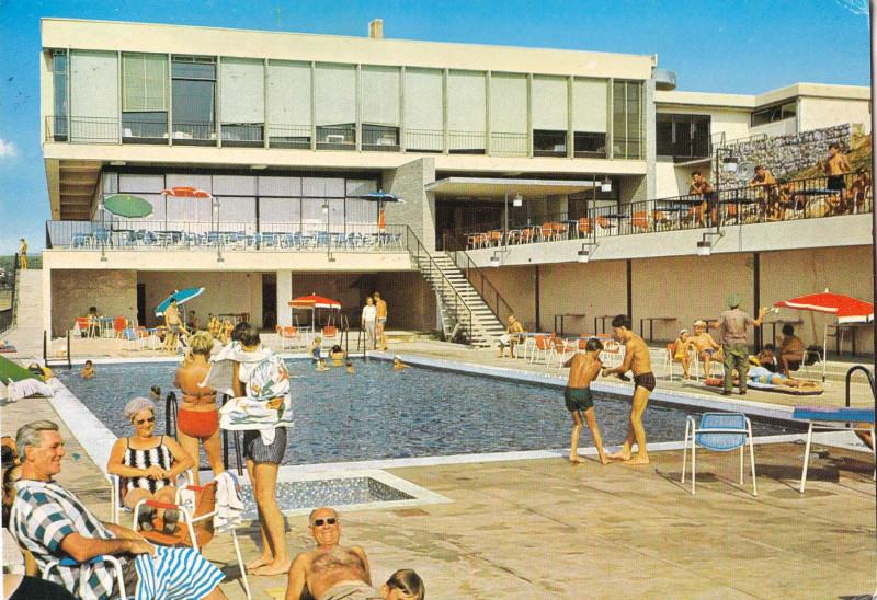 POLA PULA SPLENDID ZLATNE STIJENE VELIKI FORMAT STARA RAZGLEDNICA 1