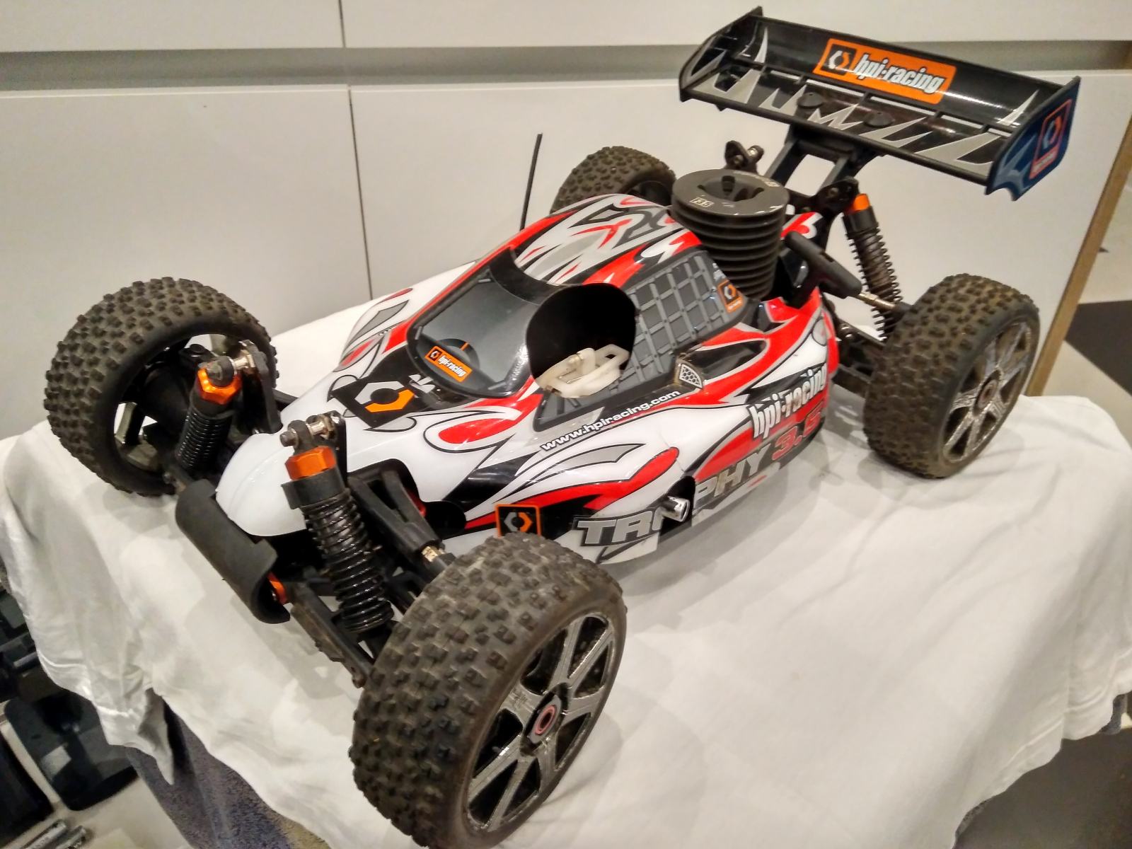 RC auto Hpi Trophy 3.5 nitro
