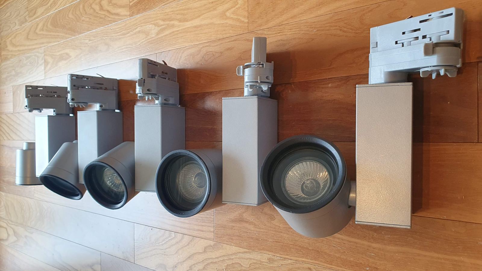 DIMCO reflektori za euro šinu - 5 komada