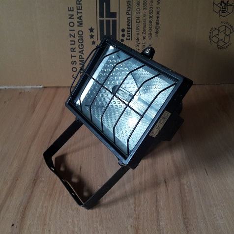 Reflektor halogeni 500w