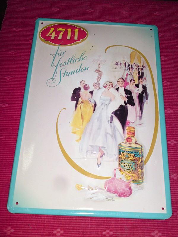 METALNA REKLAMA 2 - ZA ŽENSKI PARFEM