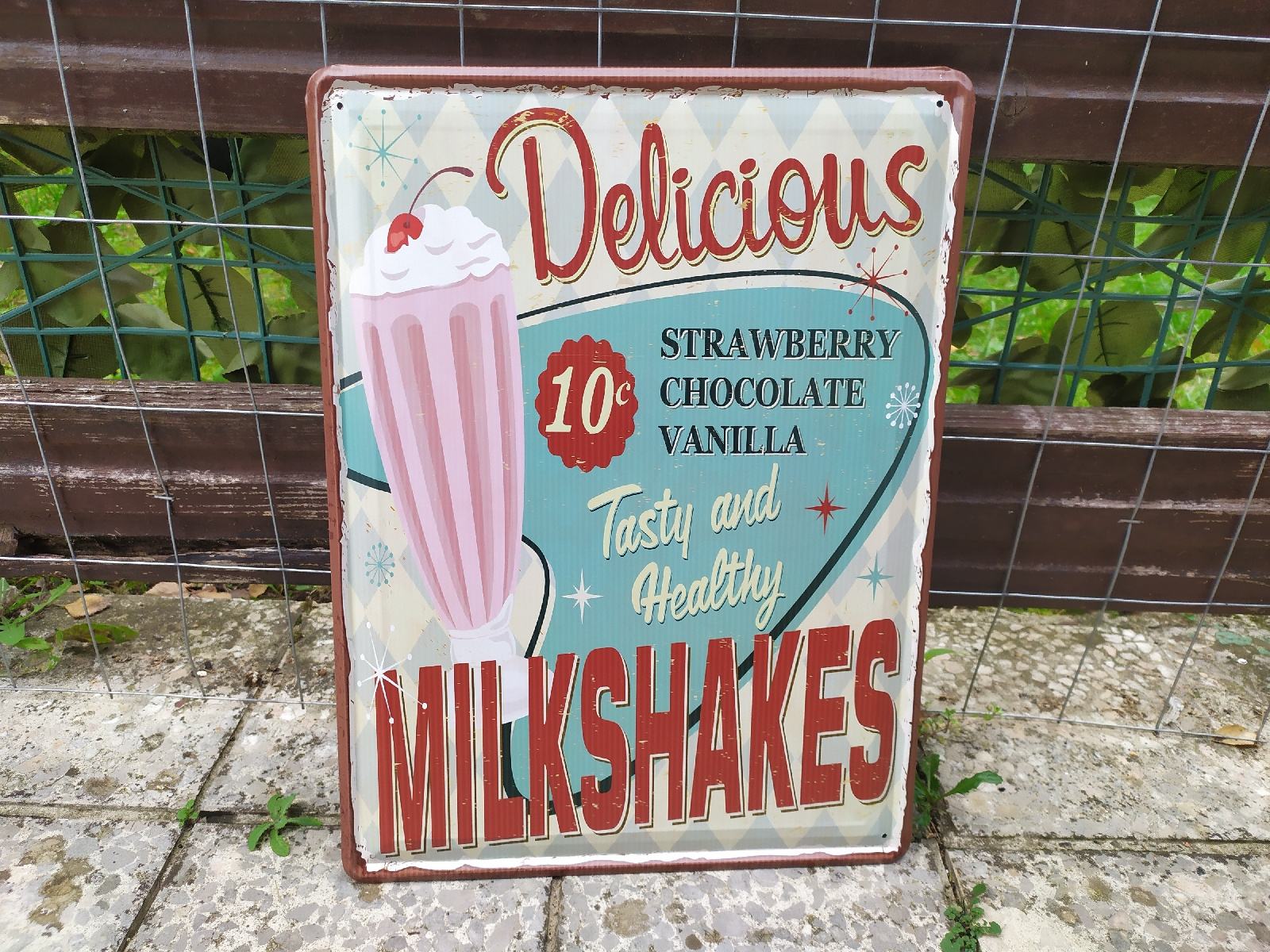 Retro reklama MILKSHAKES