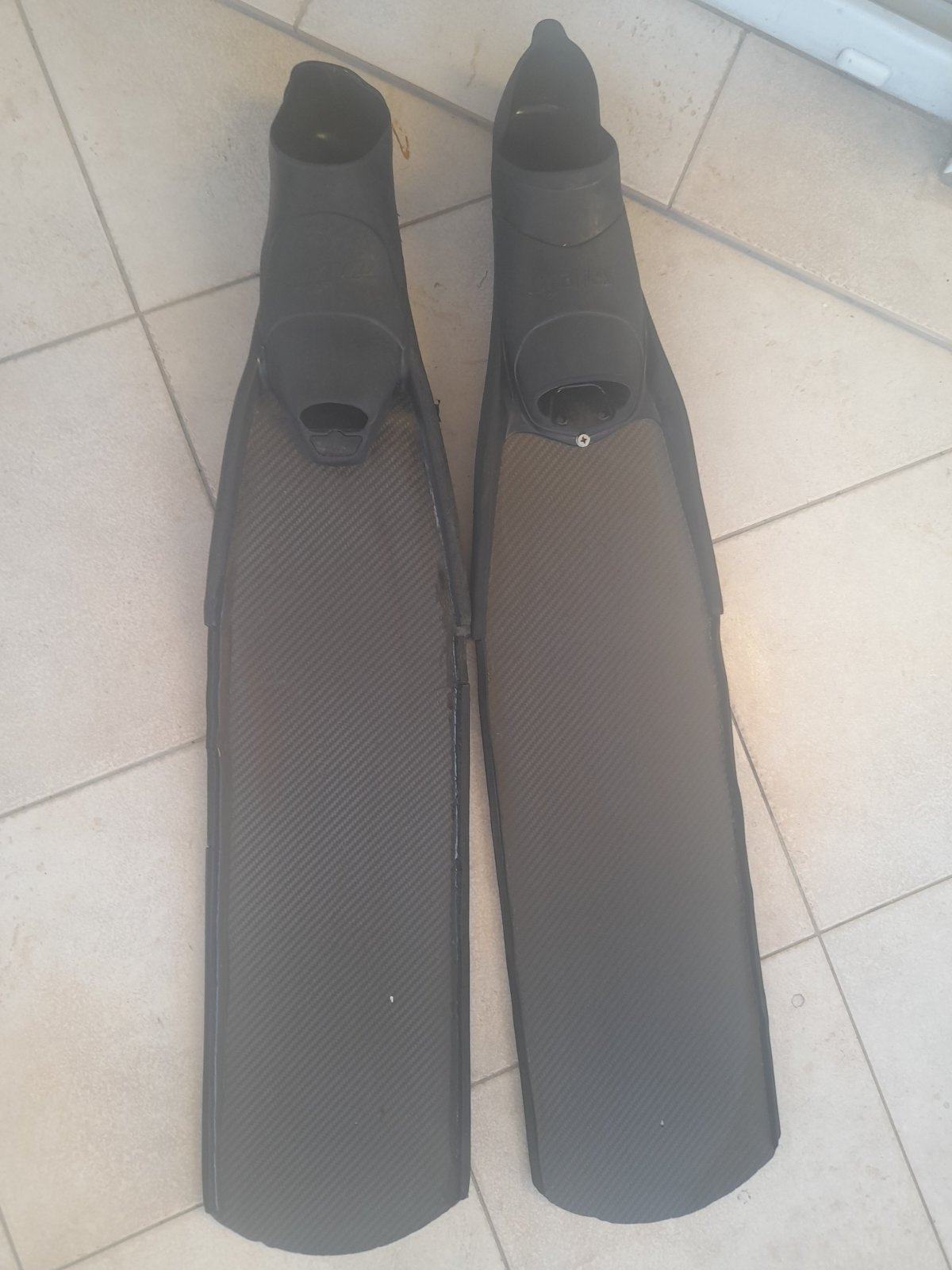 Karbonske peraje Zero X