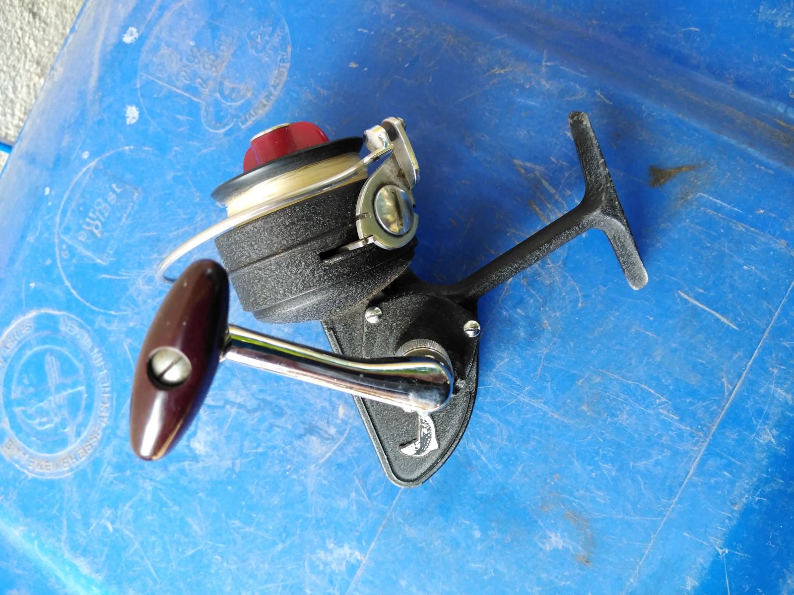 Ribička rola D A M 220