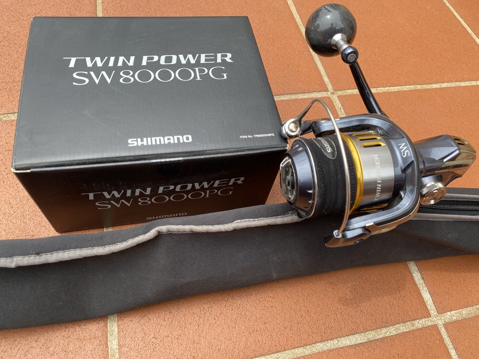 Rola Shimano Twin Power SW 8000 PG + štap