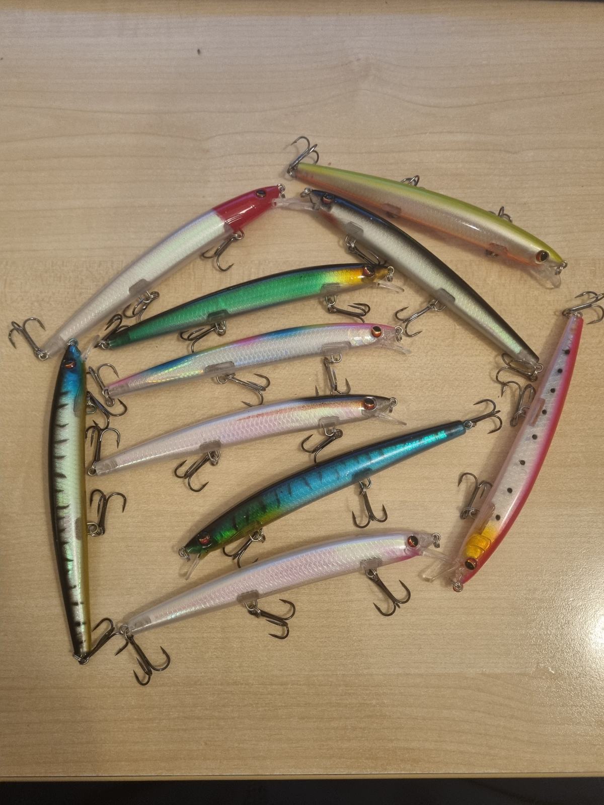 Varalice Vobleri komplet 10 kom za spin 13,5 cm