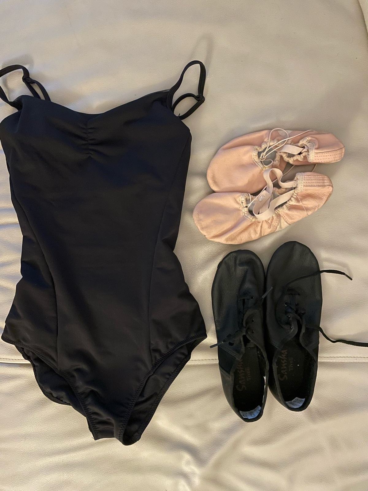 Ples, triko i papuče, 13-14 godina