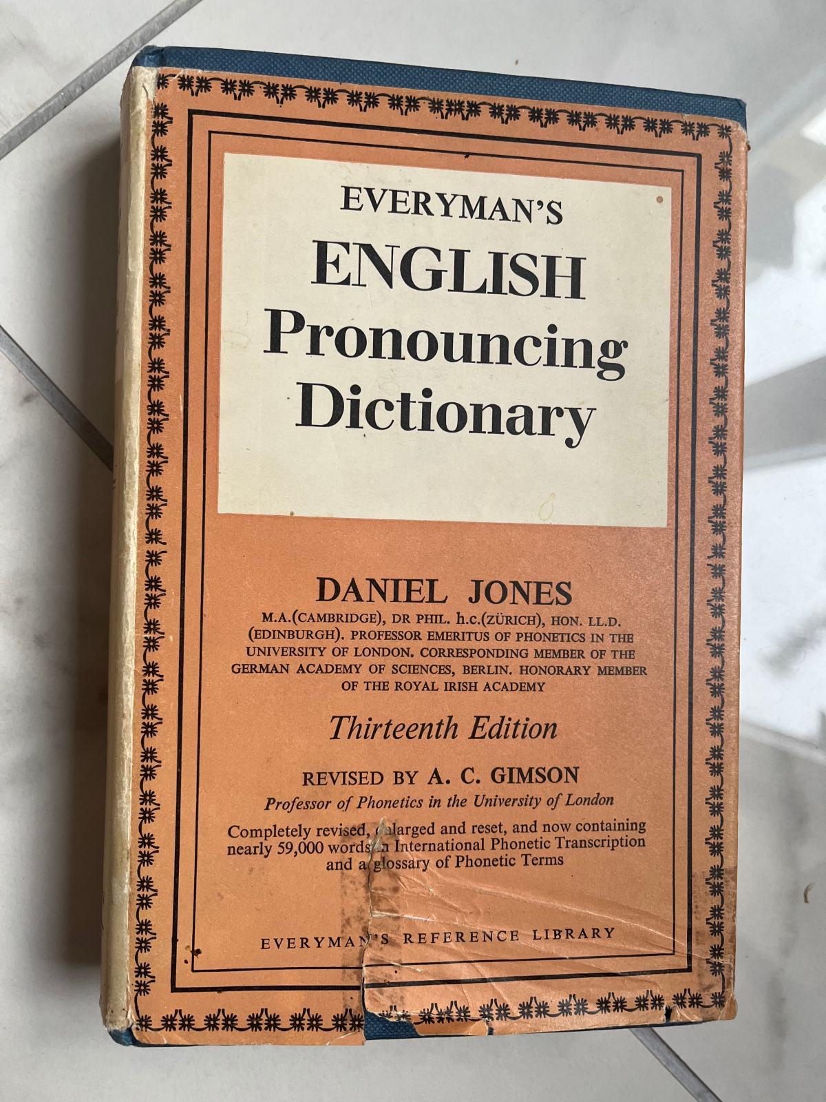 ENGLISH PRONOUNCING DICTIONARY