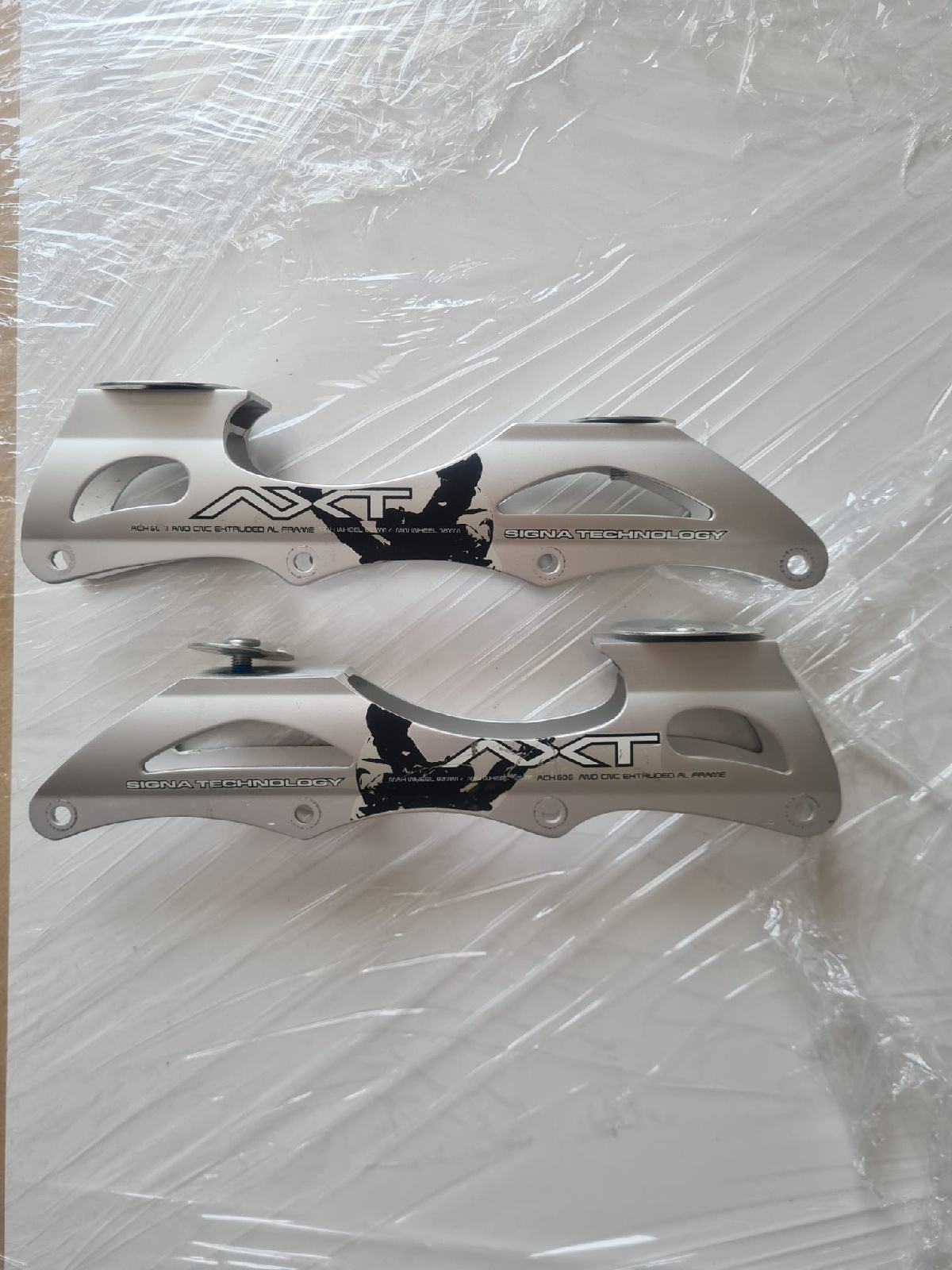 Metalna šina za role