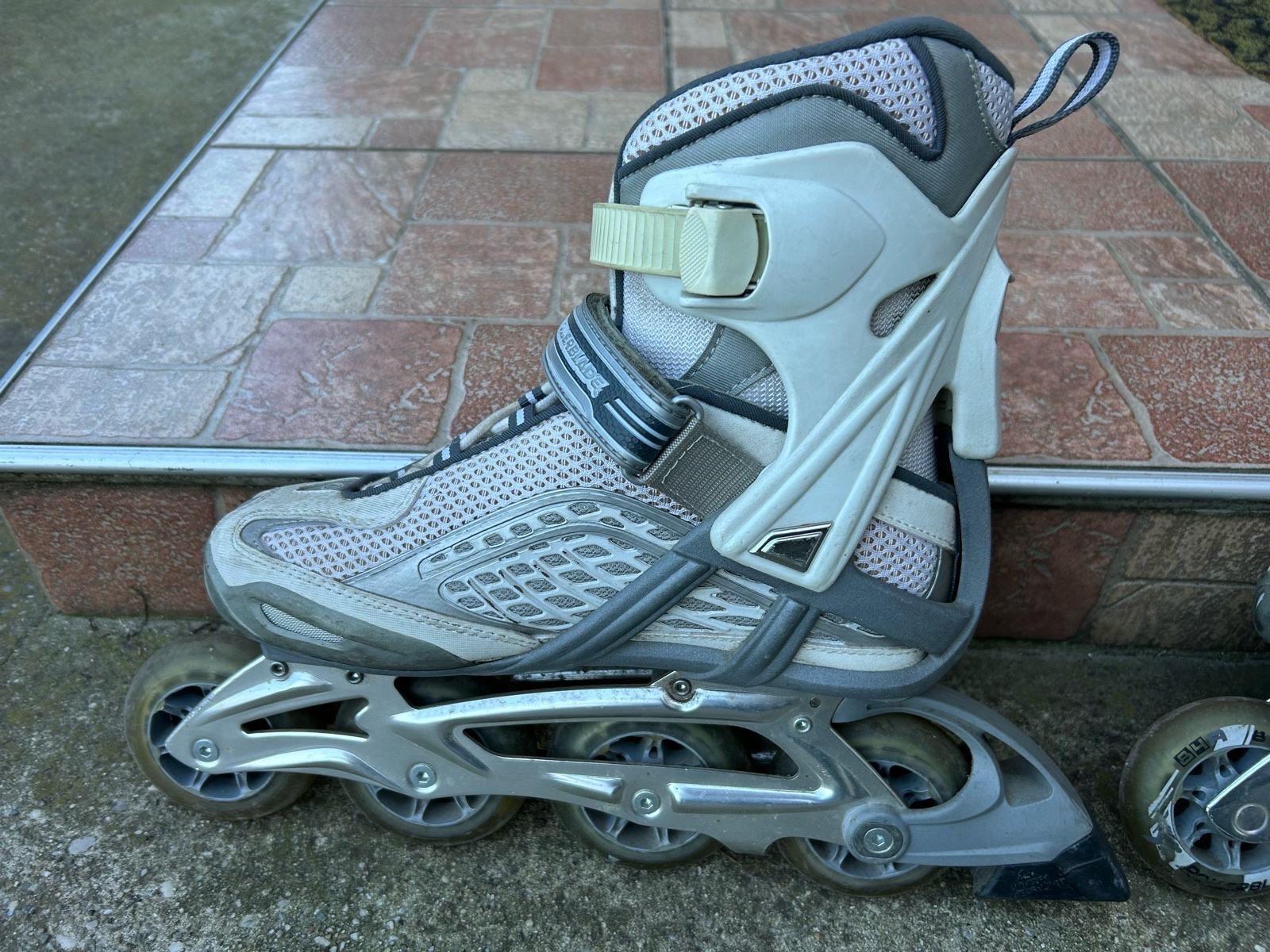 Role Rollerblade vel. 40