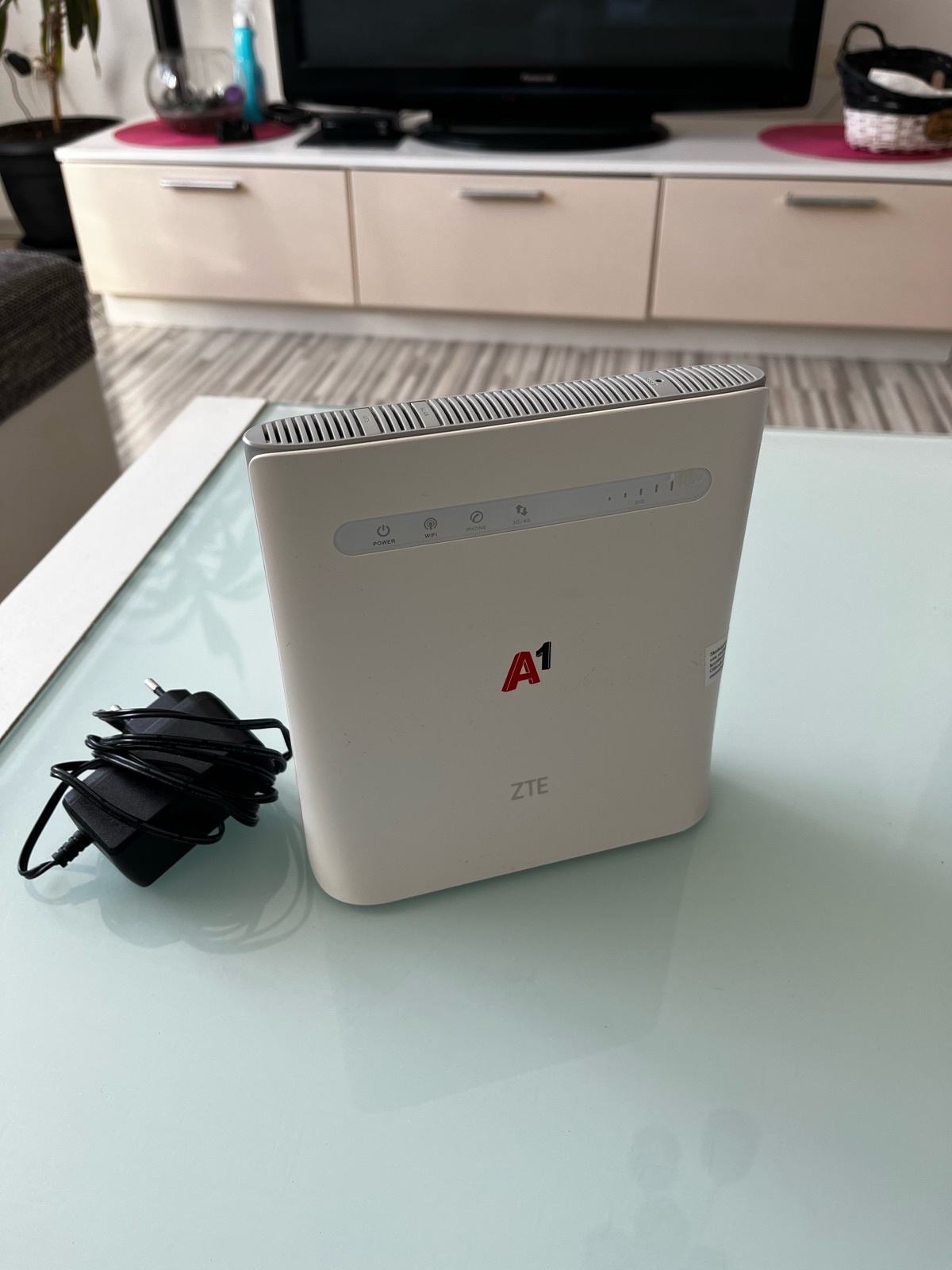 A1 ZTE wifi router u odličnom stanju prodajem