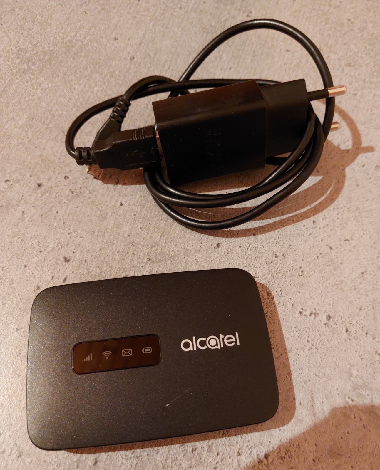Alcatel MW40V prijenosni Wi-Fi router