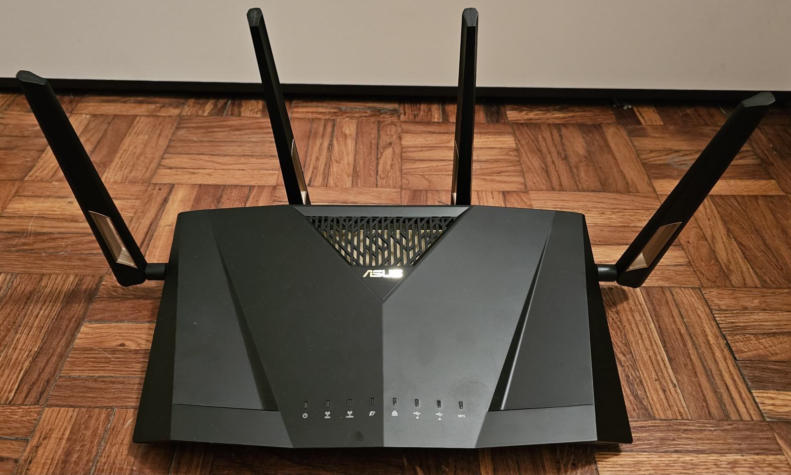 Asus RT-AX88U router