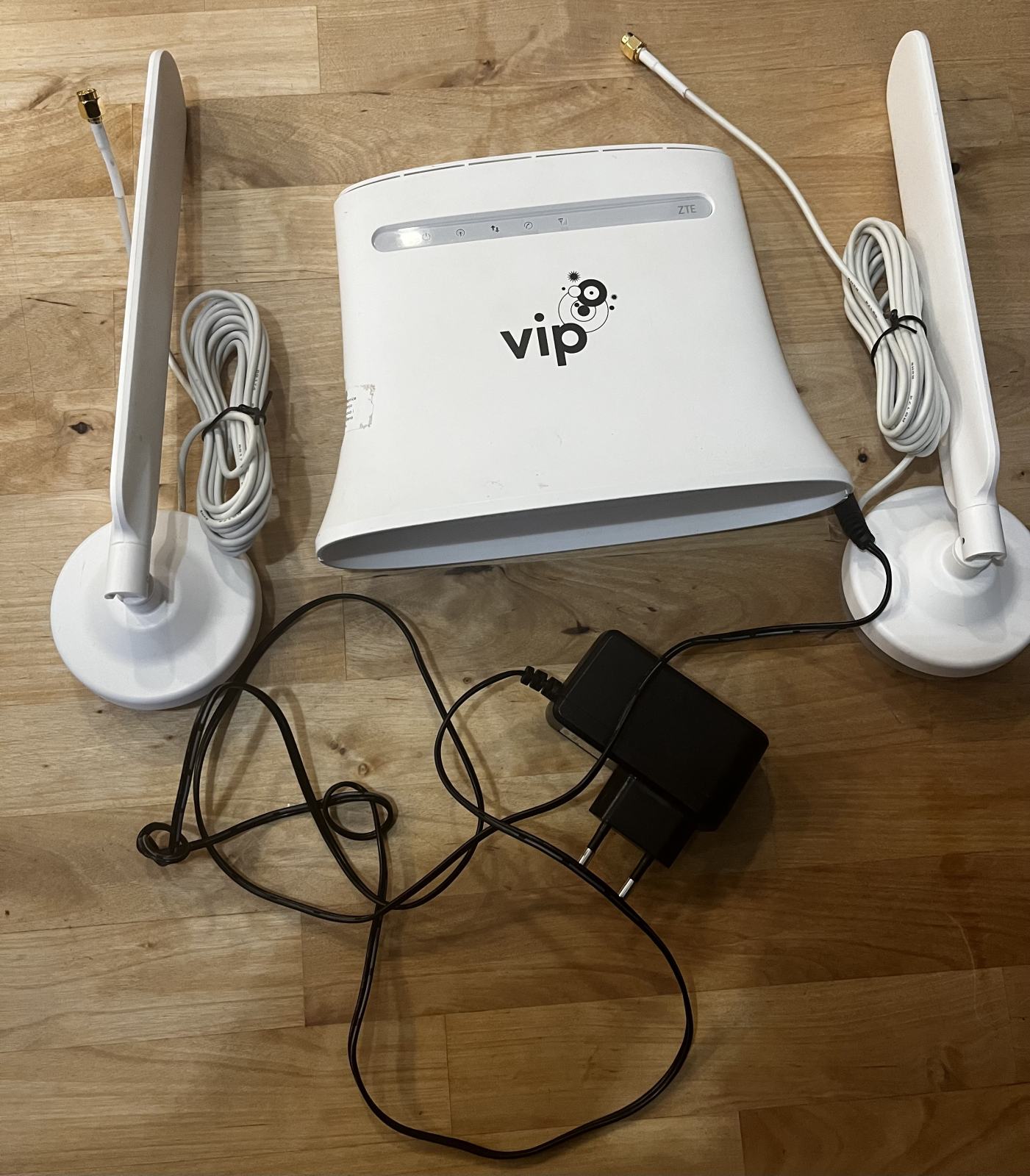 Homebox ZTE MF286R Router