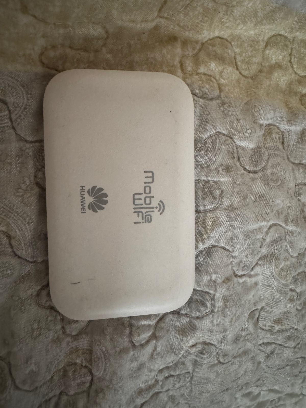 Huawei 4g prijenosni hotspot modem, model E5573C