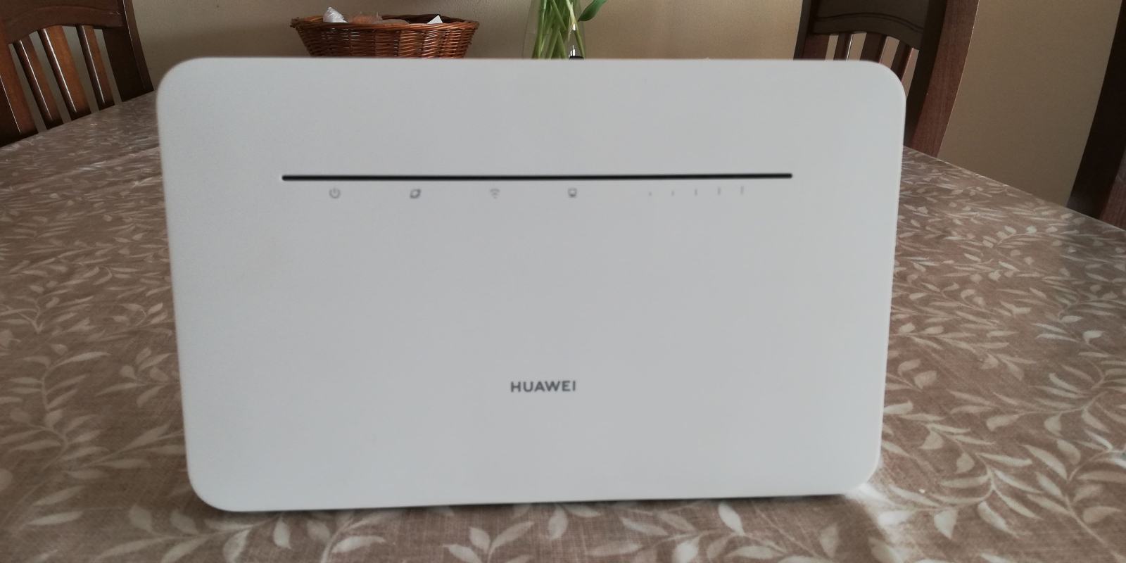 Huawei B535-232 wi-fi 4G+ router