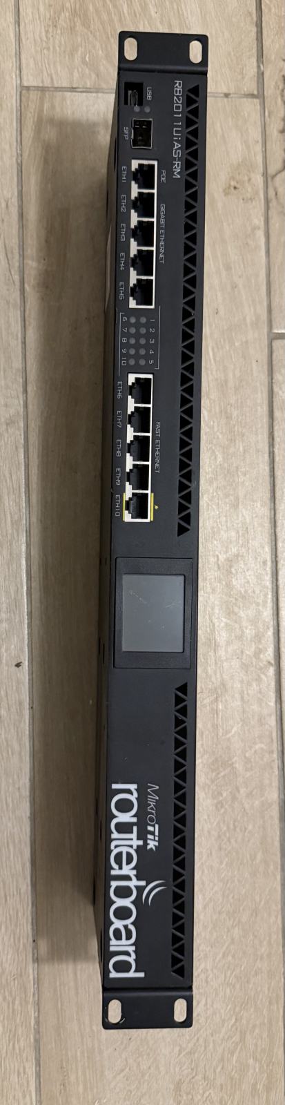 Mikrotik ruter RB201 1UIAS-RM