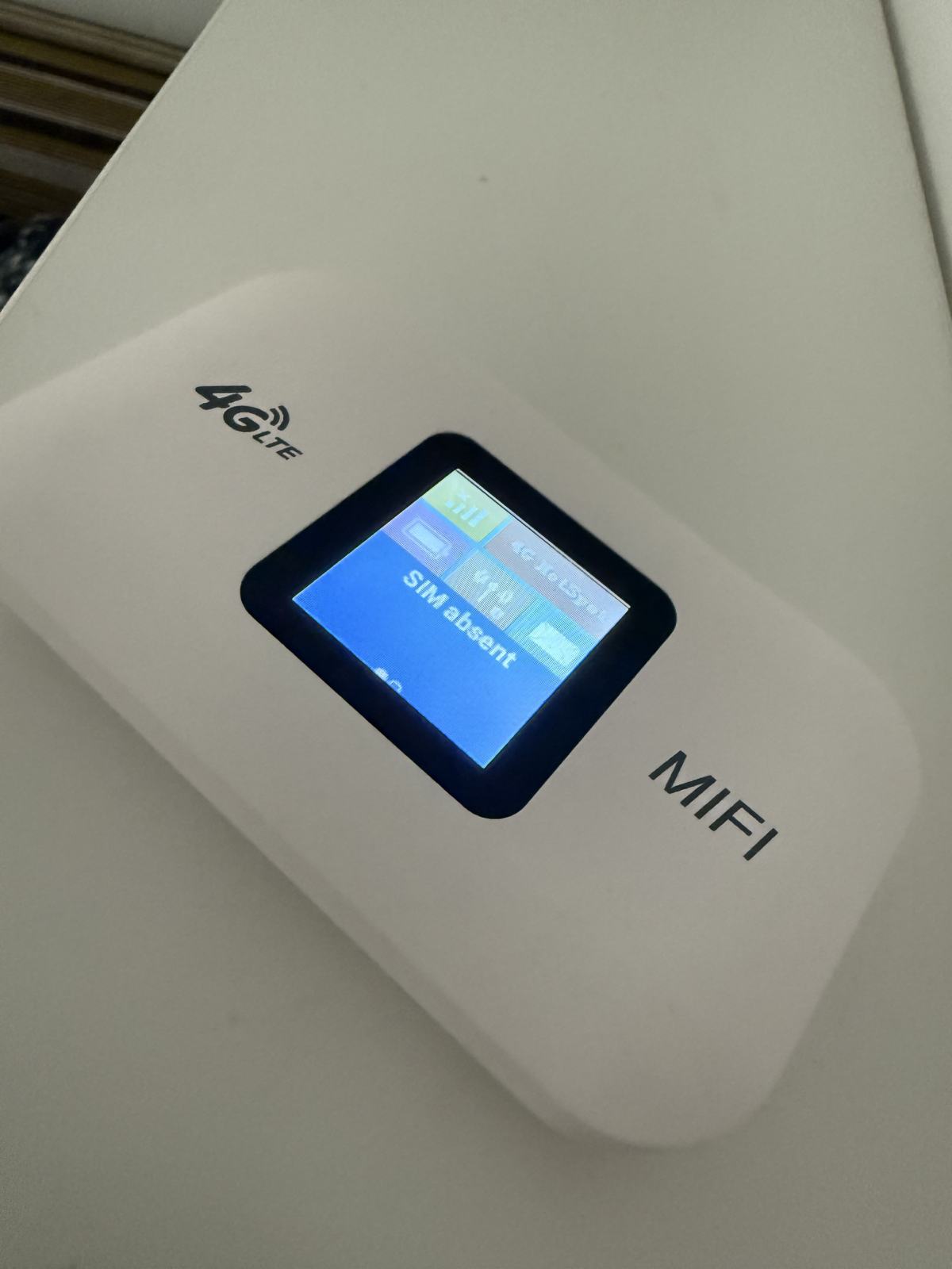 *Mobilni router*Mobile hotspot*MIFI 4G*