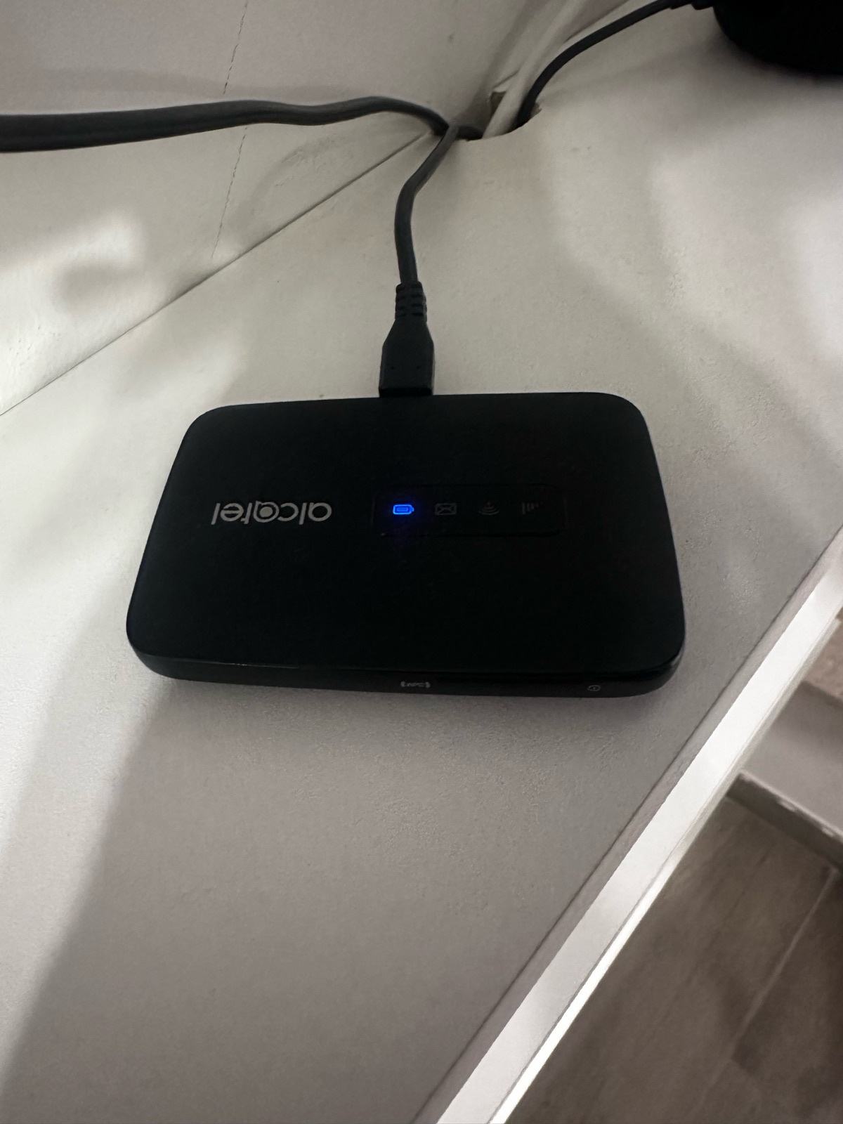 Prijenosni Alcatel router