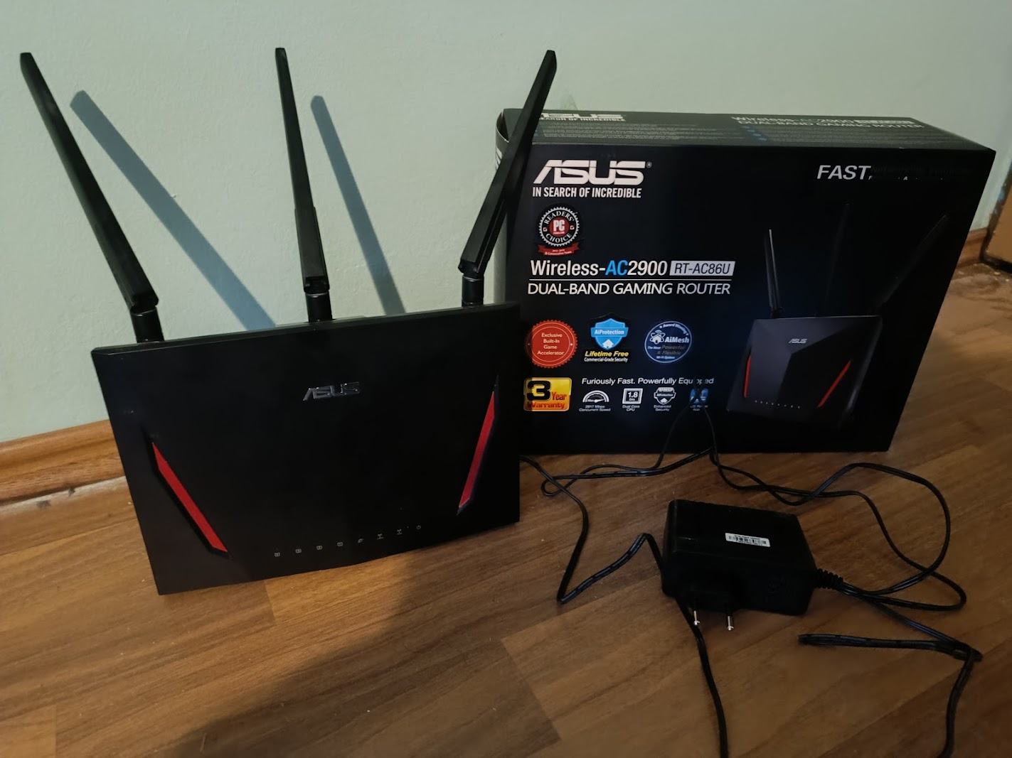 Router ASUS RT-AC86U (1.8ghz dual core, 512mb ram, Dual WAN, AiMesh)