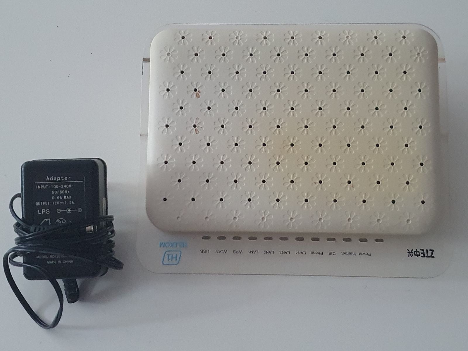 Router ZTE i adapter