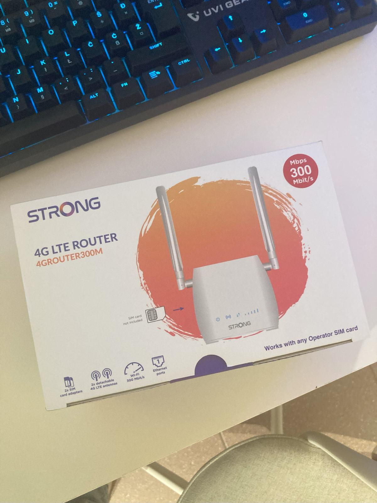 Strong 4G LTE Router 4GROUTER300M